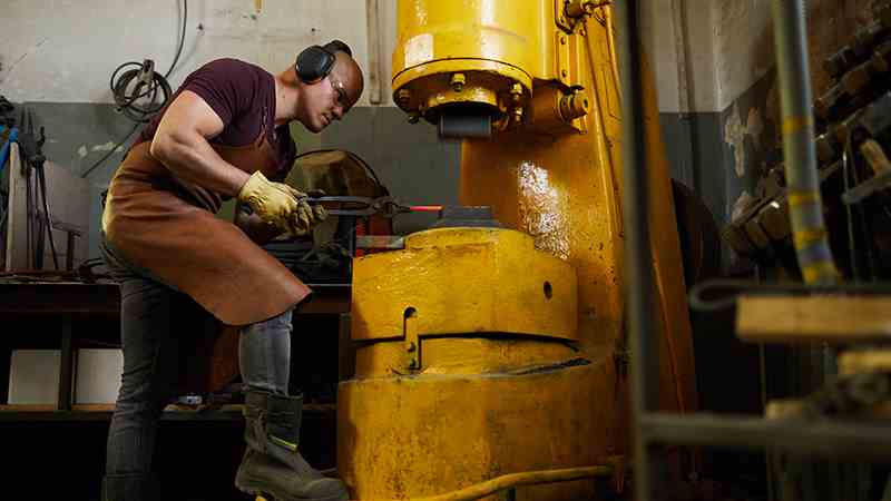 Why Hydraulic Systems Are So Vulnerable to Fire | Cease Fire Why Hydraulic Systems Are So Vulnerable to Fire | Cease Fire